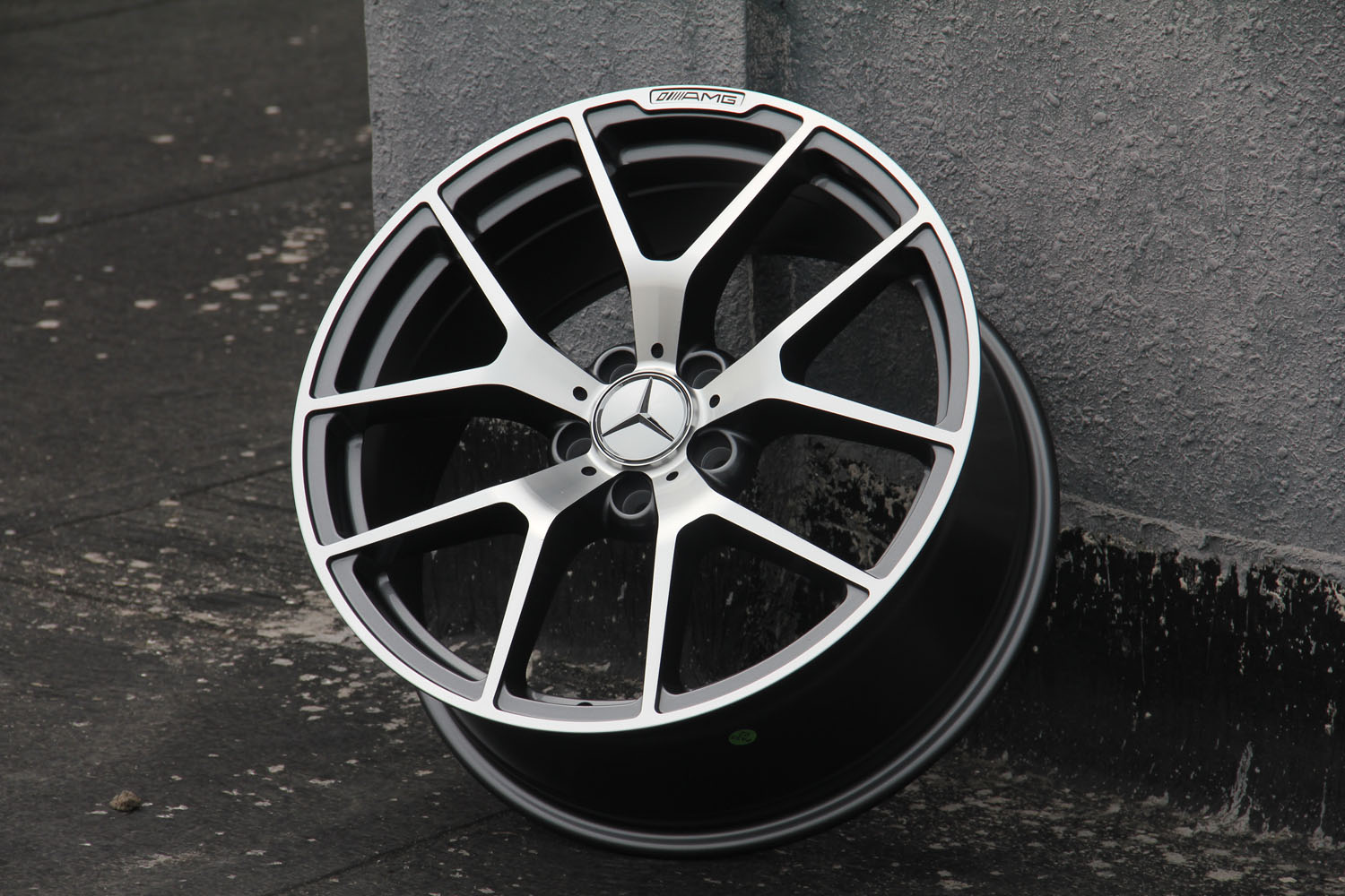 Car Rims Showroom | Car Rim Replacement | Sports Rim SG