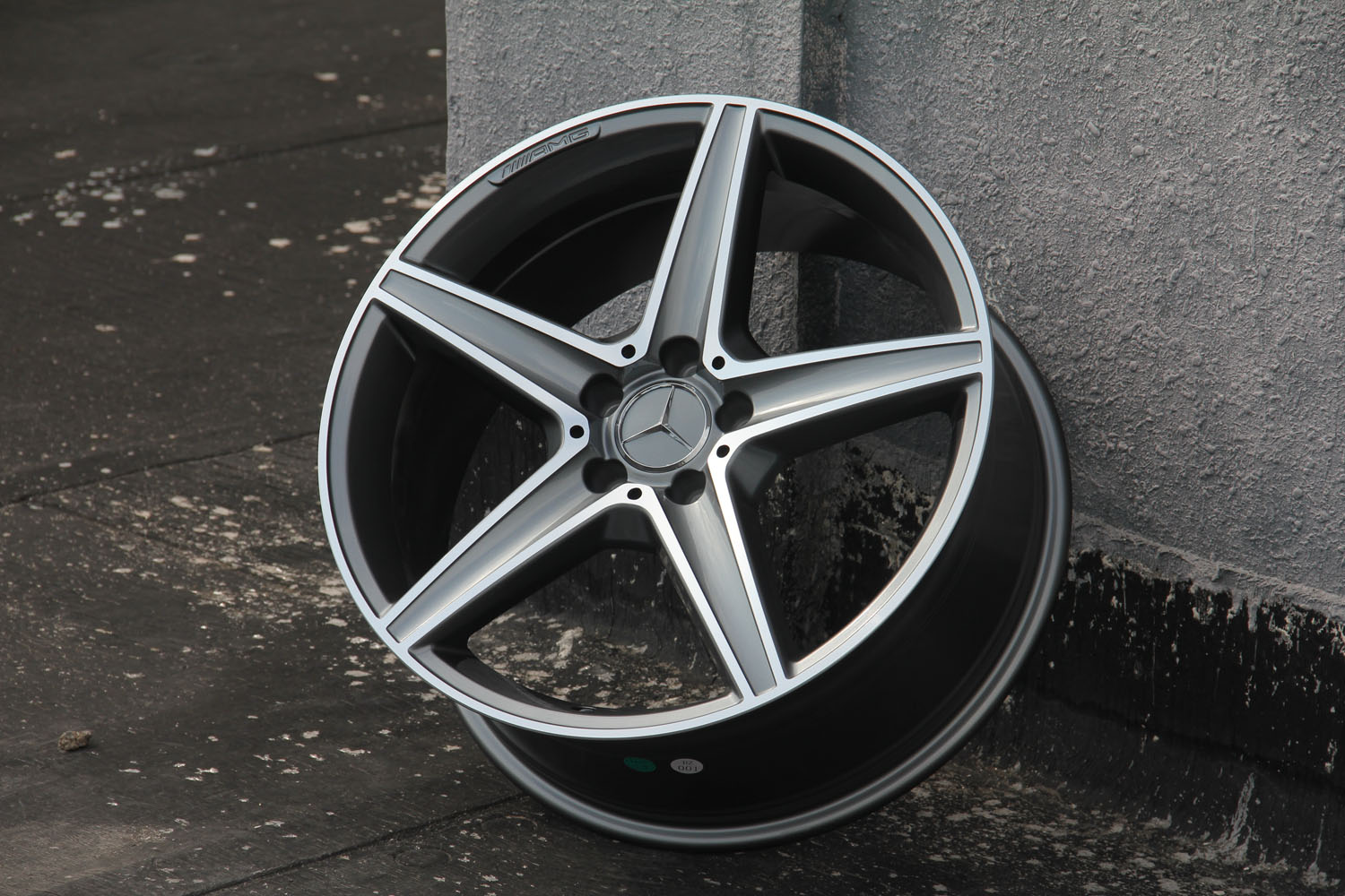 Car Rims Showroom | Car Rim Replacement | Sports Rim SG